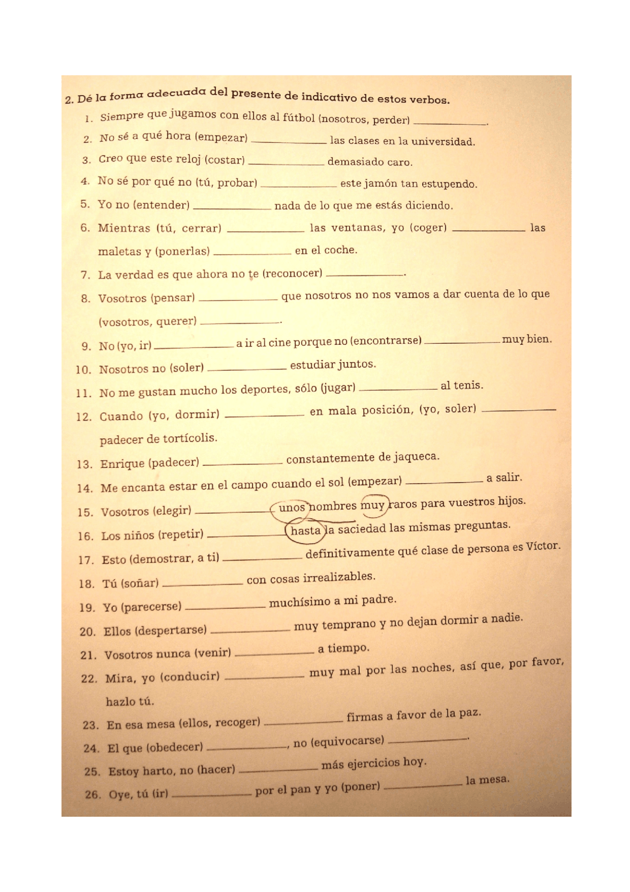 ESERCIZI PRESENTE INDICATIVO SPAGNOLO - Docsity