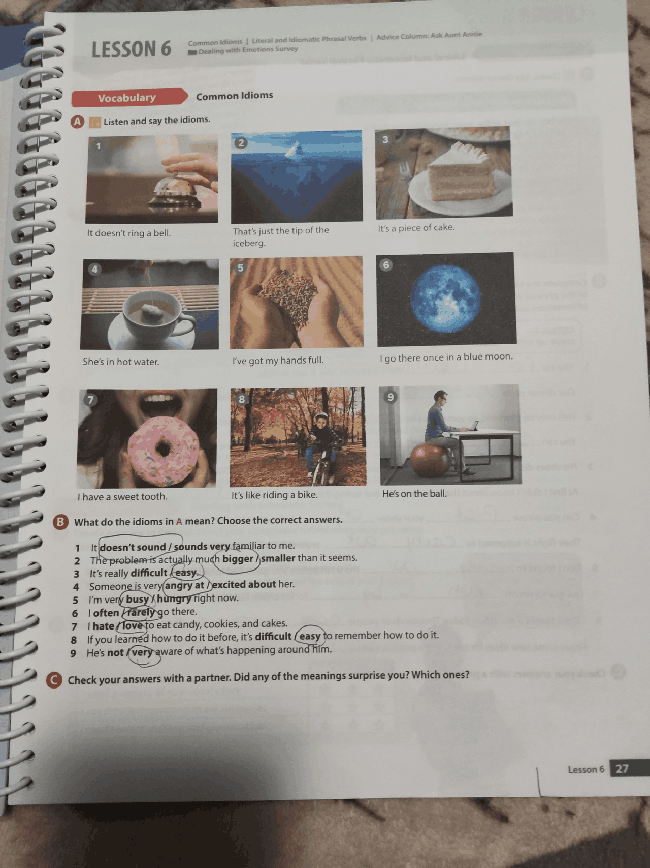 Woorkbook English 5 LookAHEAD 5 semestre - Docsity